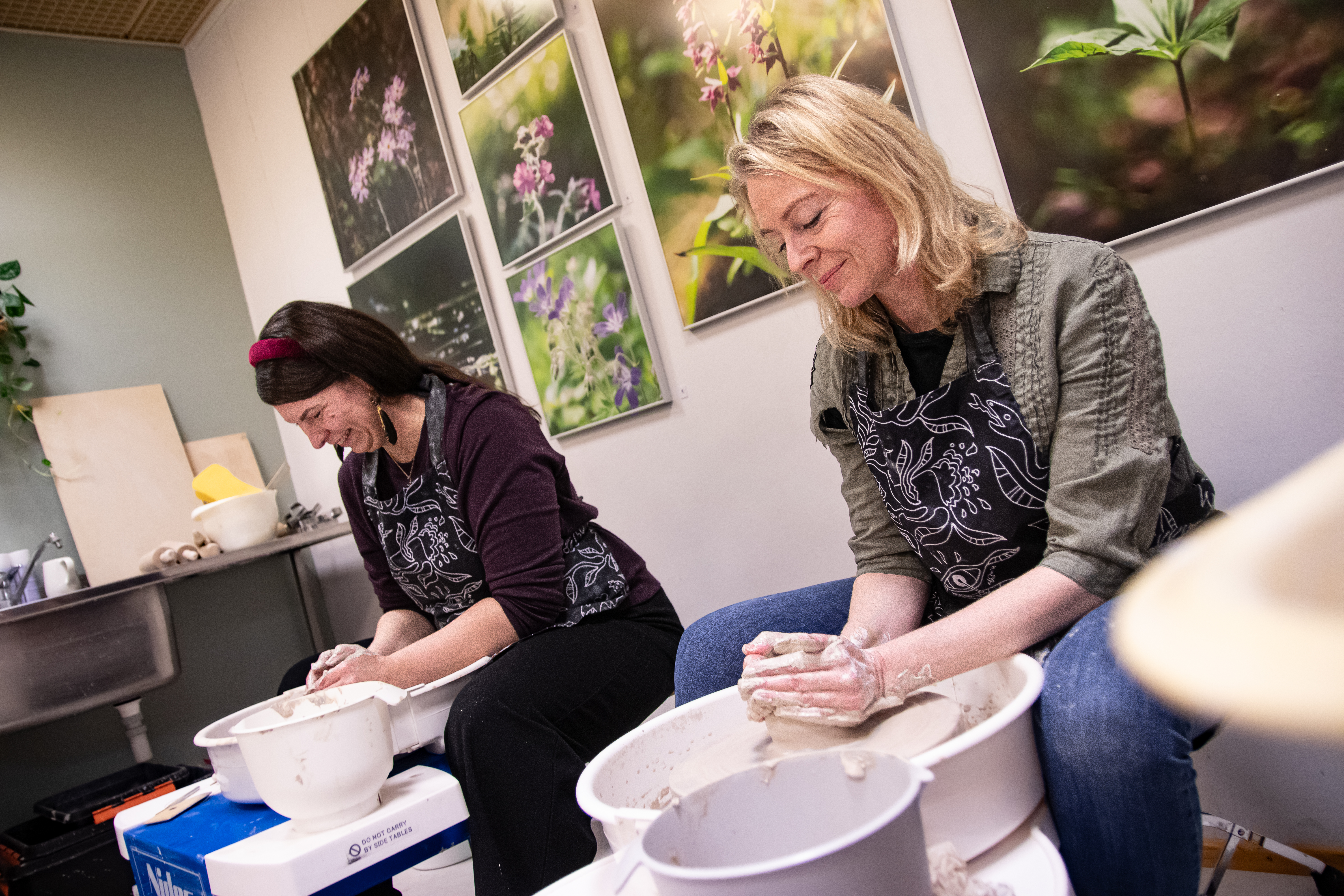 Kuusamoon perustettiin yhteisöllinen keramiikkapaja: "Heräsi kysymys ...