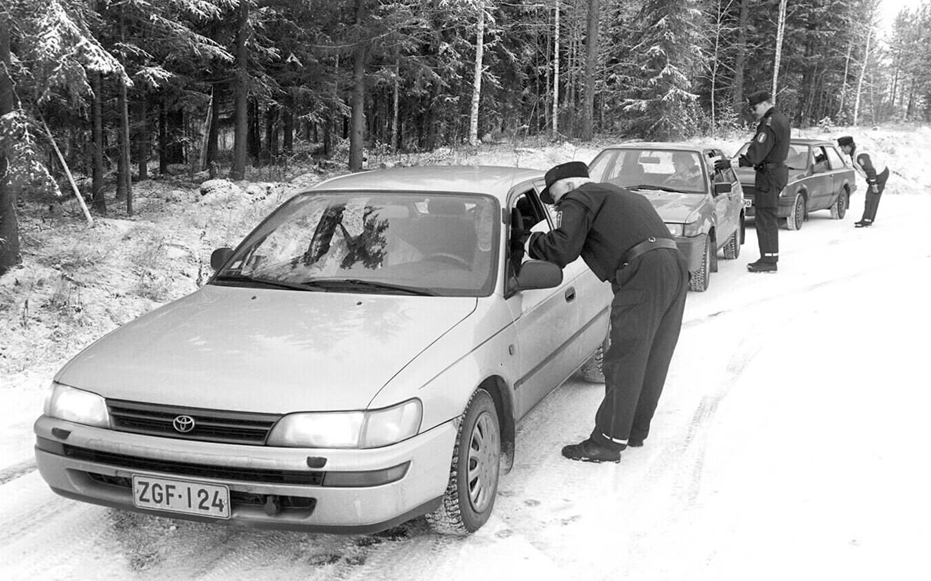 Vanhat kuvat kertovat Liikkuvan poliisin työstä | Kaleva