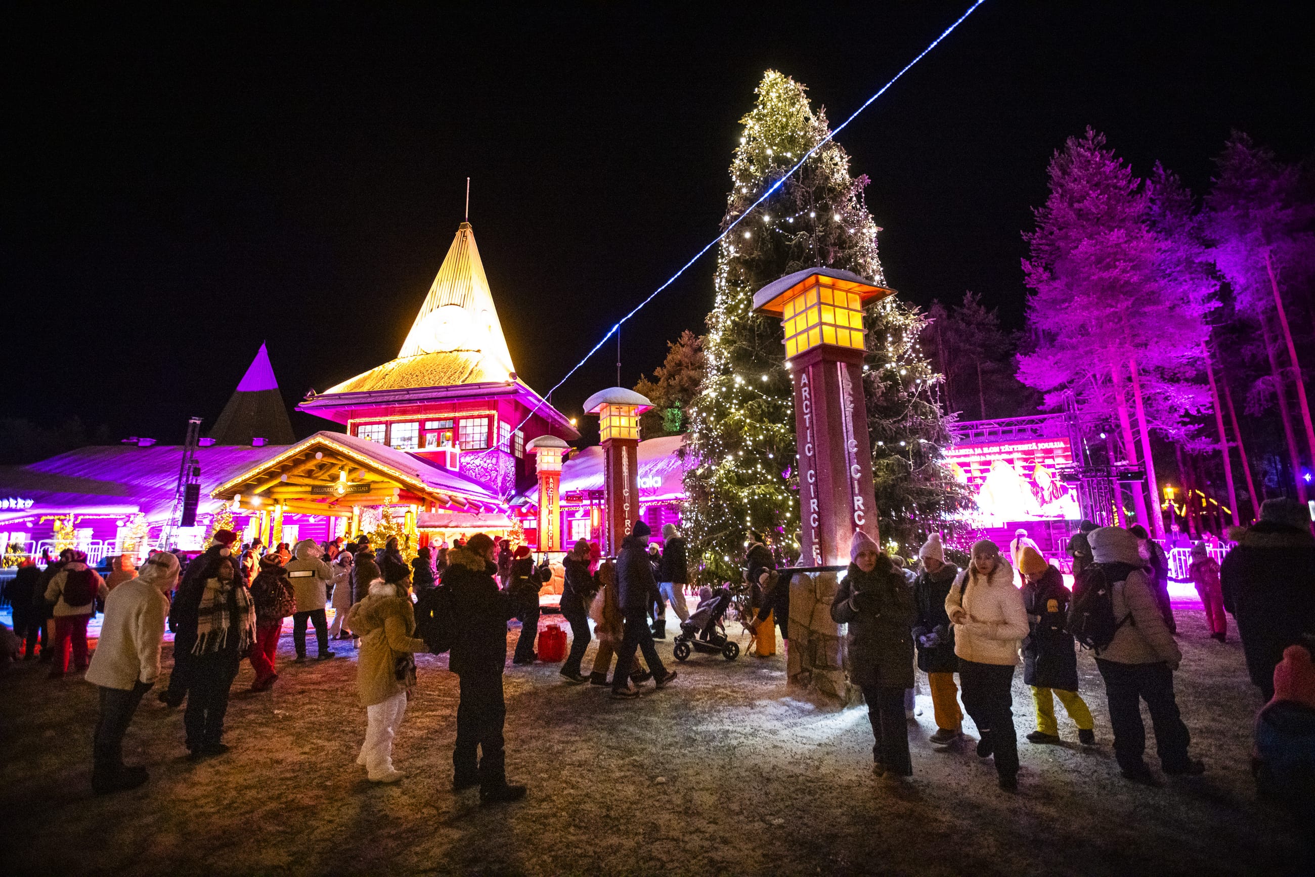 Joulupukin matkaanlähtö aiheuttaa liikennekaaoksen Pajakylään – "Meillä ...