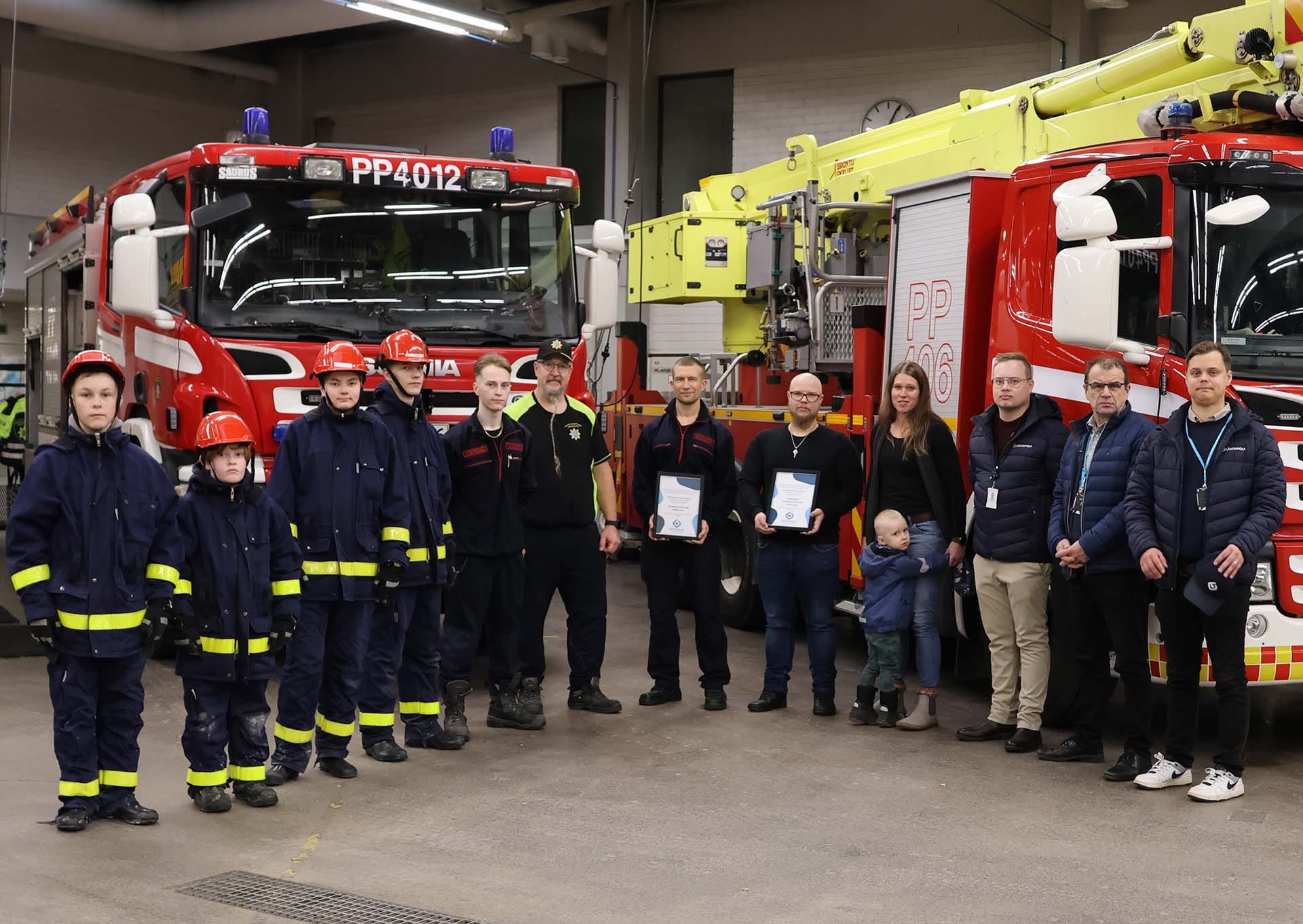 Kuusamon VPK sai vakuutusyhtiöltä 4000 euroa ja Taivalkosken VPK 8000 ...