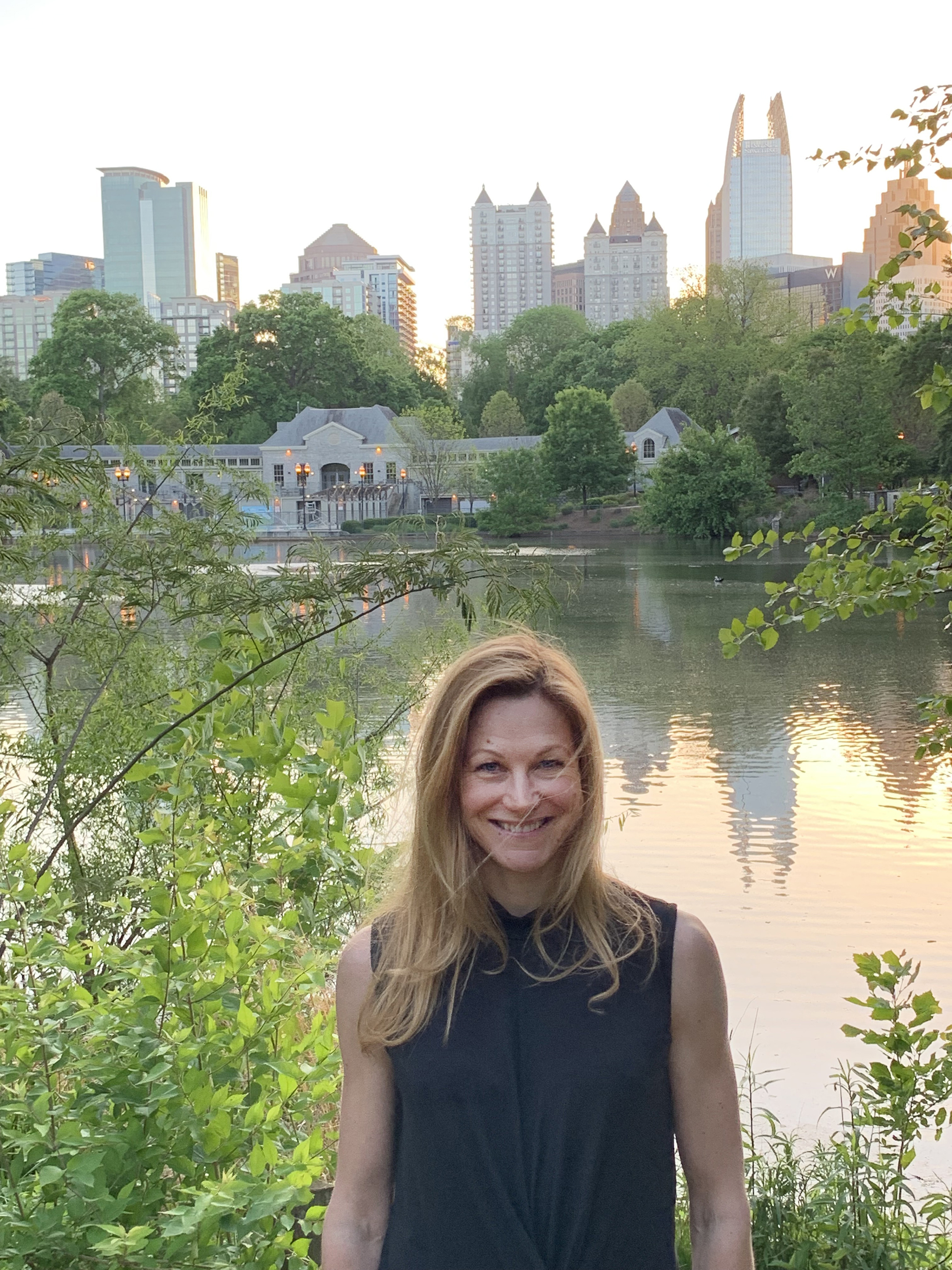 Rovaniemeltä pois: Lujaa lappilaista tekoa – kahdessa maassa asuva ...