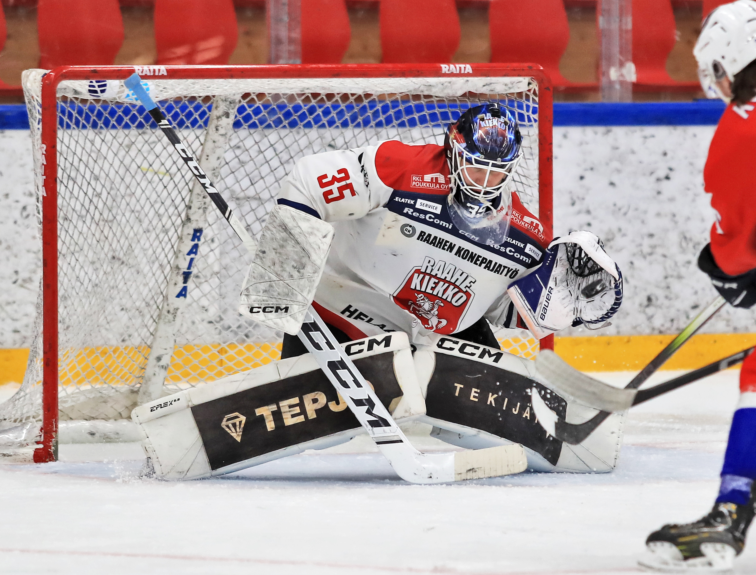 Sarjakärki komeasti nurin – Nokian Pyry voimaton Raahe-Kiekon ...