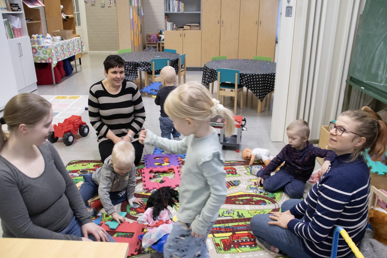 Joulukorttien sijaan iloa lapsiperheille – Siikalatvan seurakunnan ...