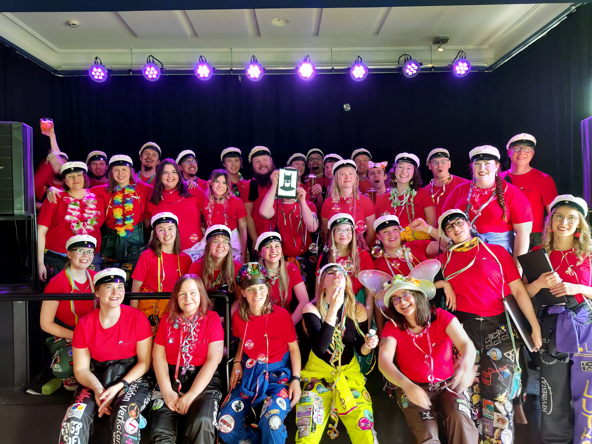 Kuoro, jossa ääni ei ratkaise – Teekkarikuoro TeeKu on nostattanut ...