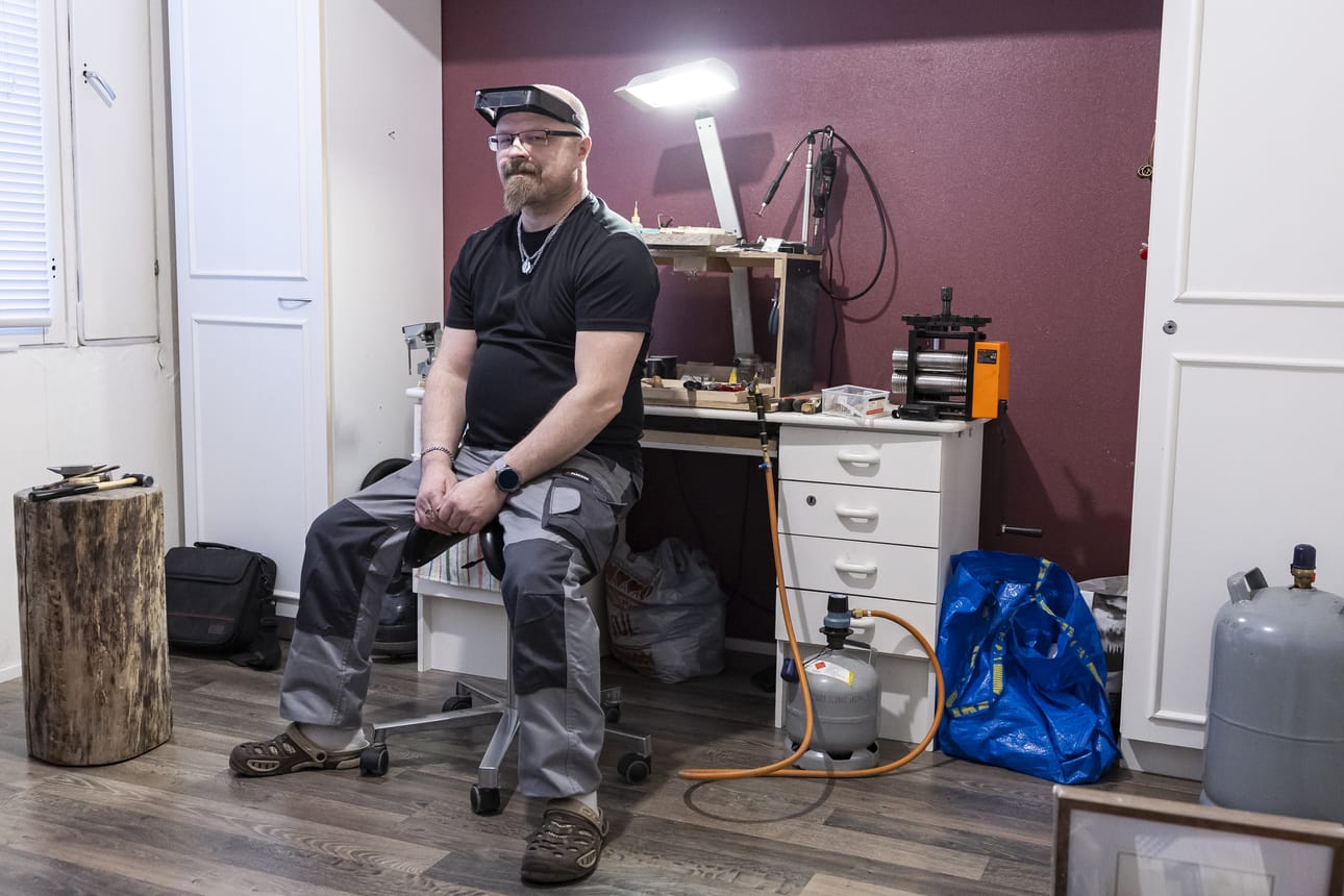 Kultasepän työ on tarkkaa käsityötä – posiolainen Sami Hannula perusti ...