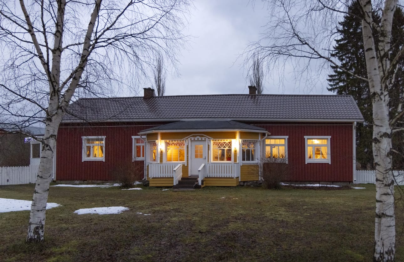Hirsitalo Paavolassa oli kauttaaltaan ränsistynyt, kunnes Erkki Eilola ...