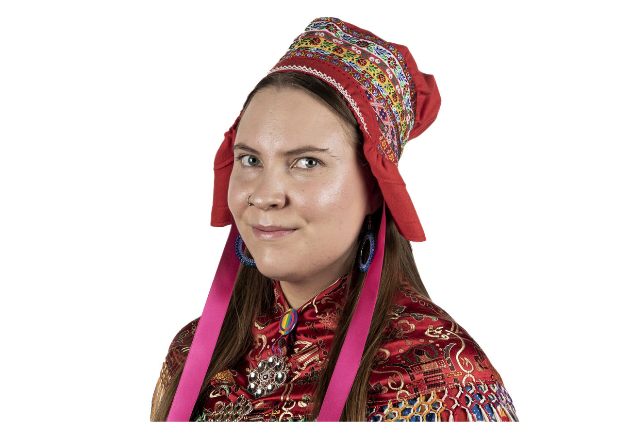 Suljin sovelluksen ja menin koskettamaan ruohoa pihalle | Lapin Kansa