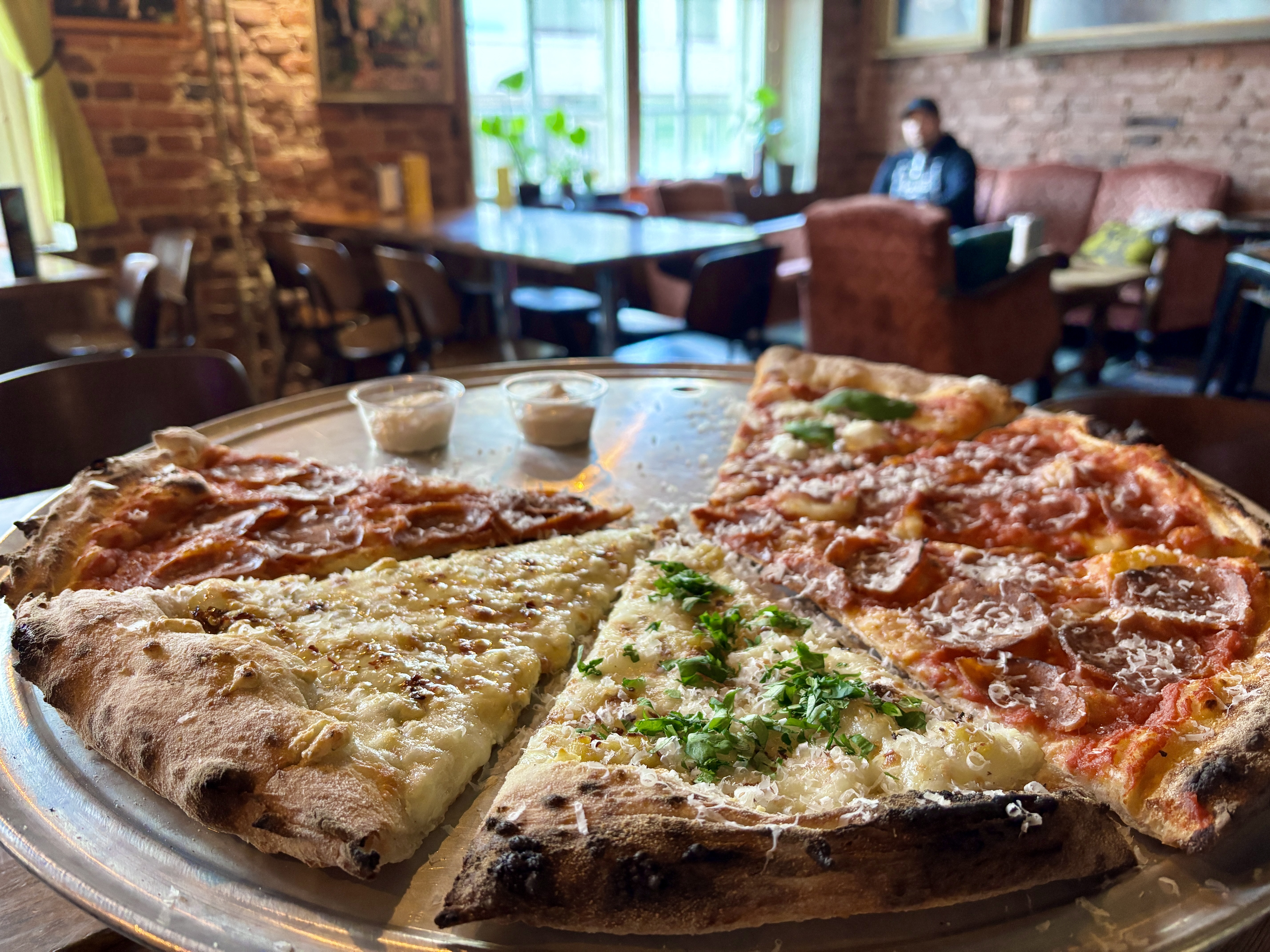 Tapahtumista tuttua artesaanipizzaa saa nyt Nelivitosesta – Testasimme ...