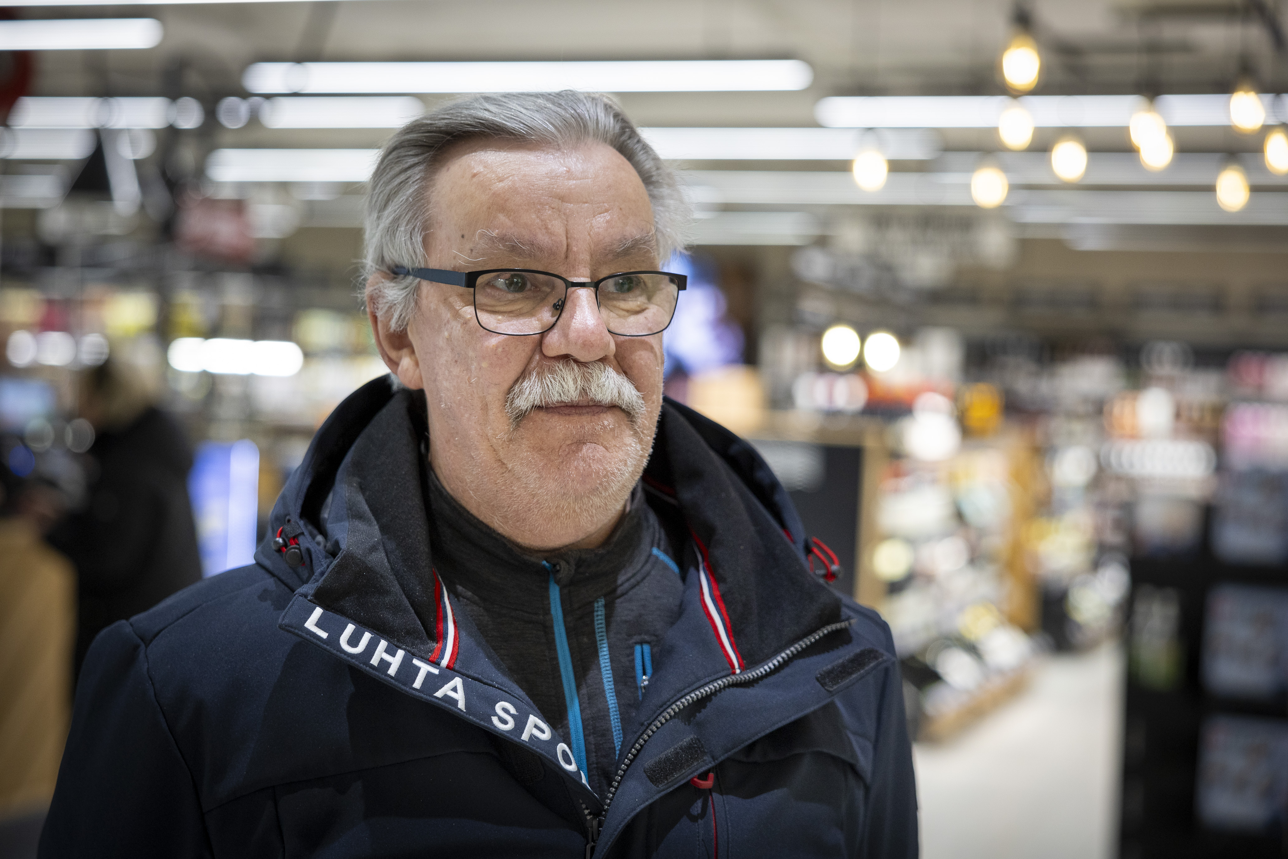 Kysyimme oululaisilta, mitä mieltä he ovat lakoista ja huolettaako ...