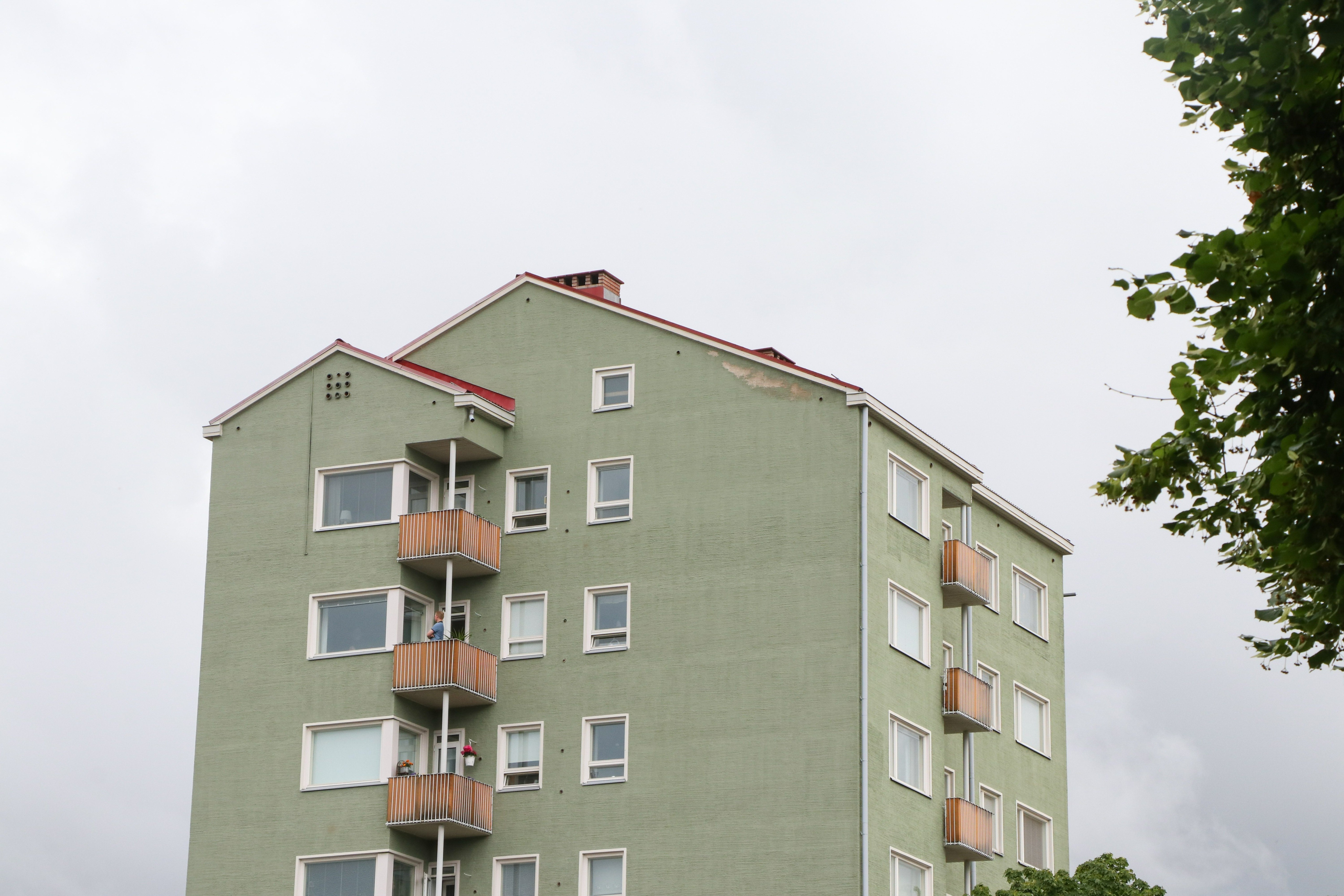 Vanhojen osakeasuntojen hinnat jatkoivat luisuaan – suurin lasku ...