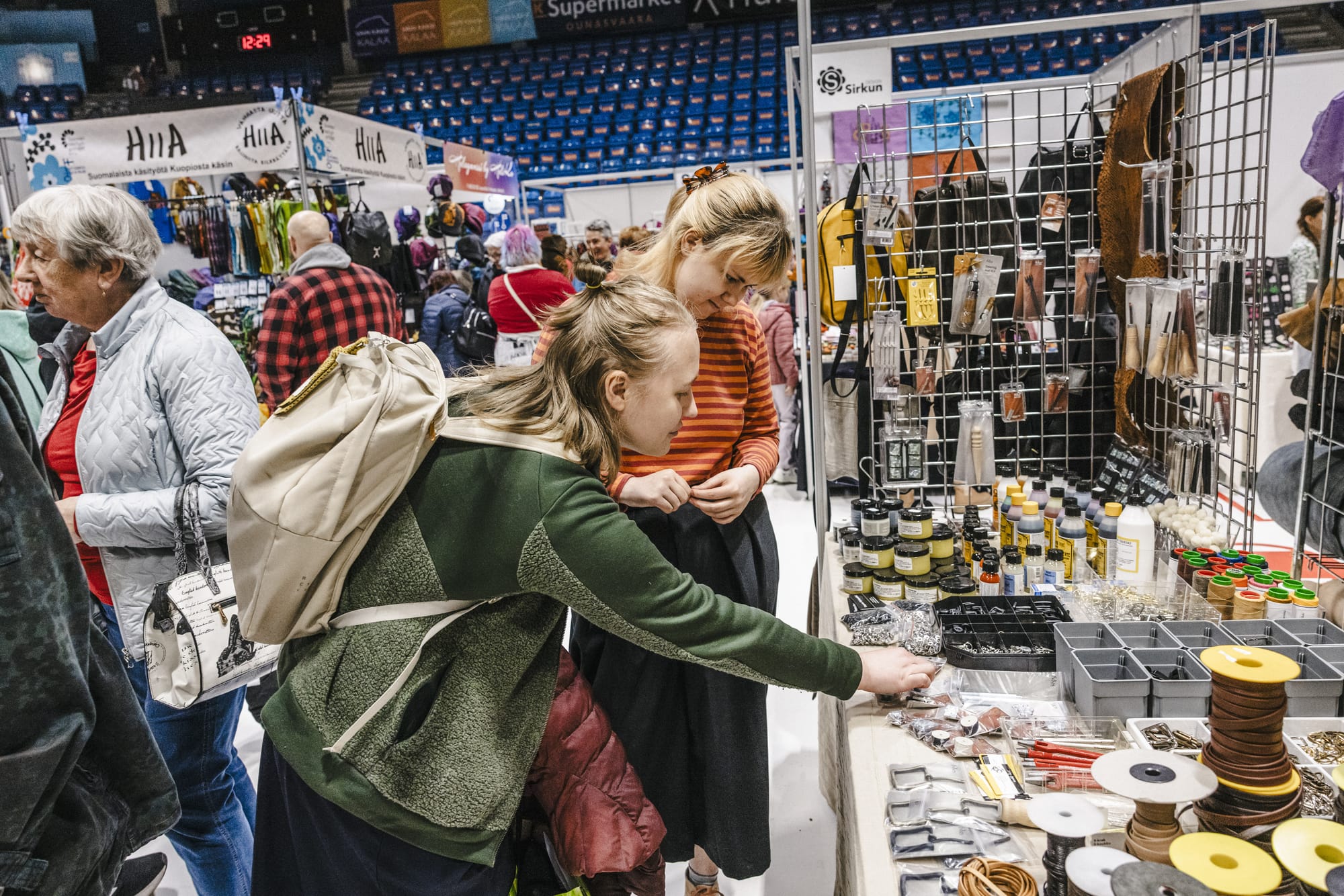 Paikallinen taide ja käsityö kiinnostavat tuhansia Rovaniemellä ...