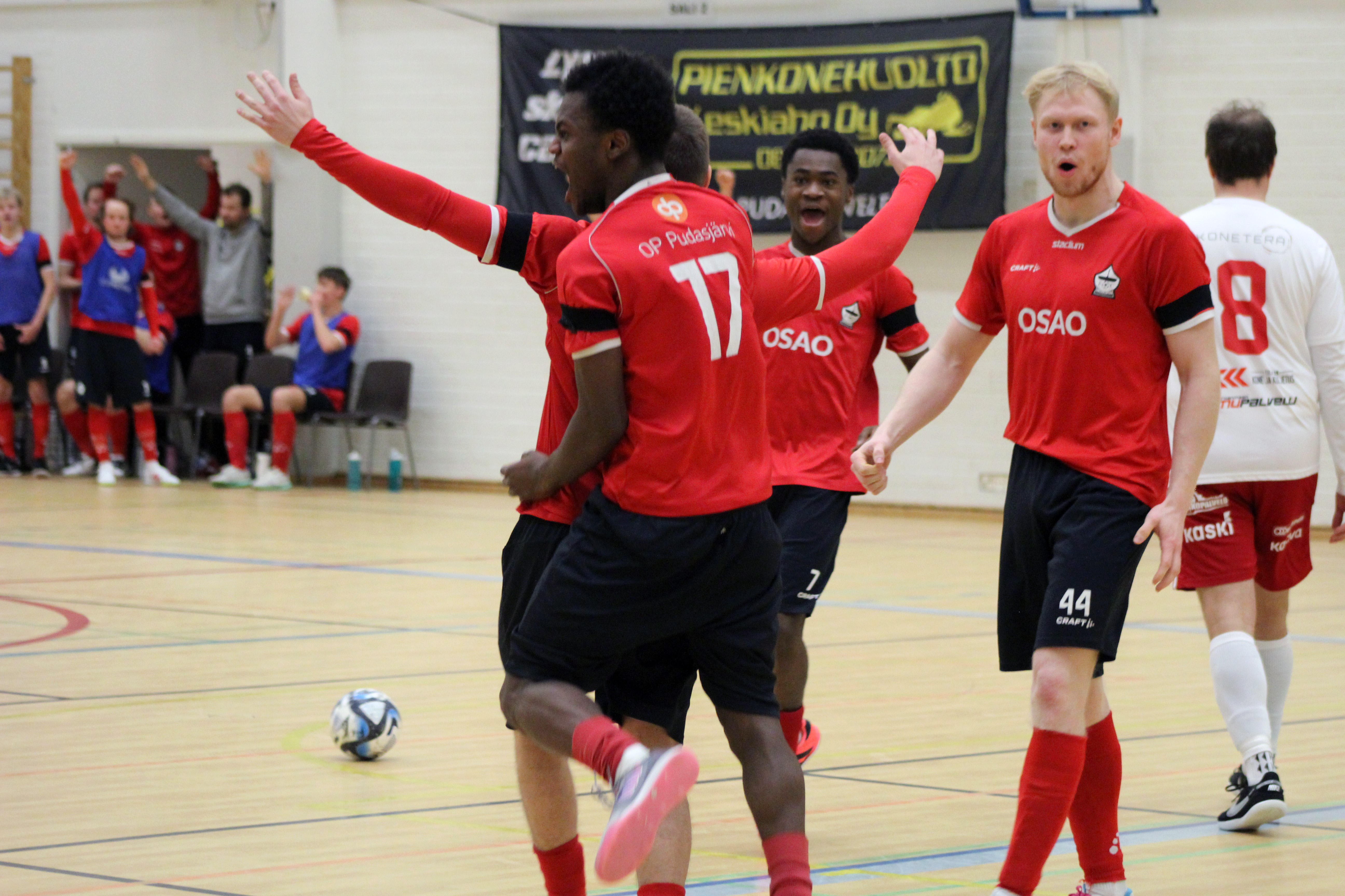 Kurenpojat voittoon vuoden viimeisessä kotiottelussa Pudasjärvellä ...