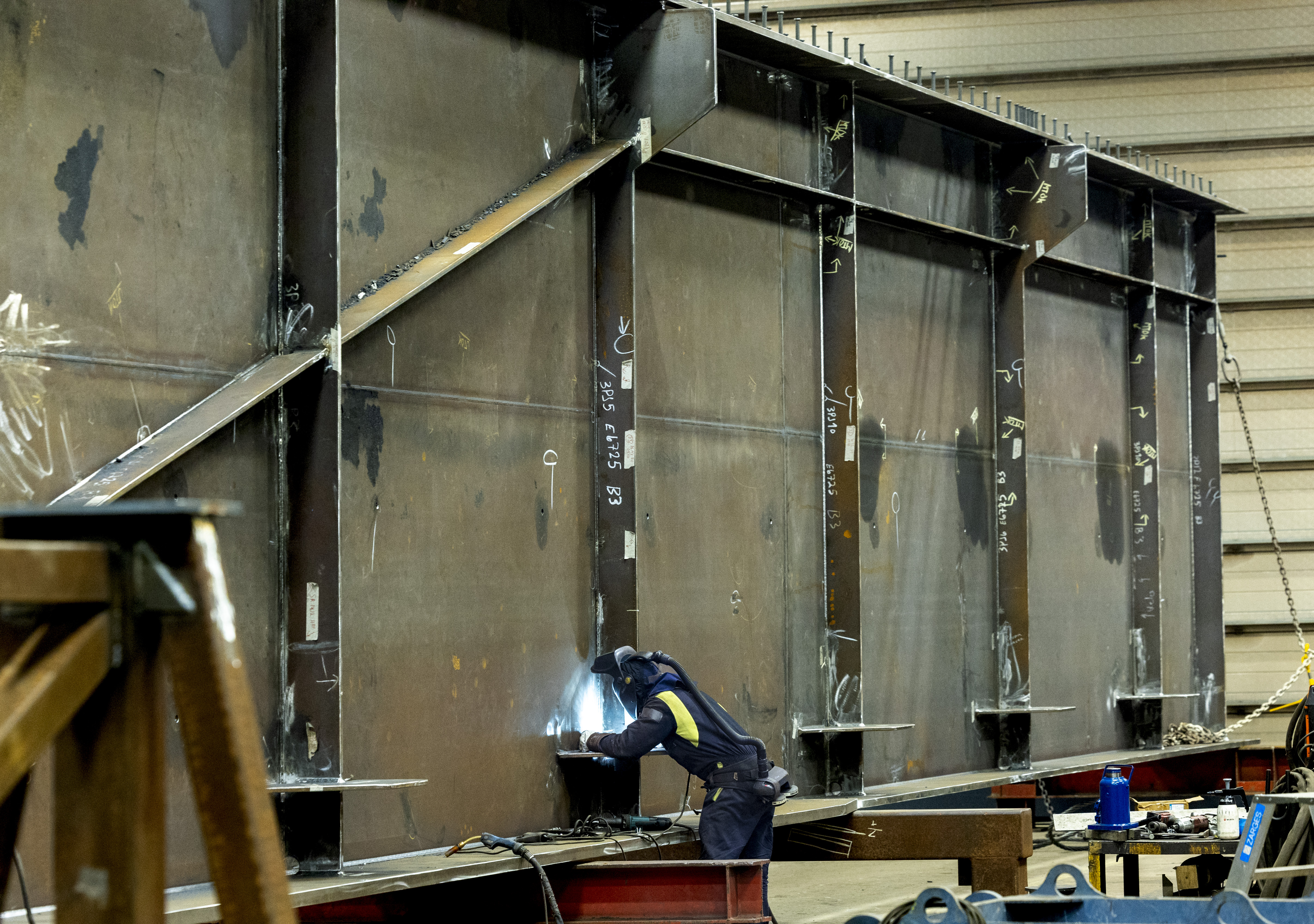 Hailuodon 767-metristä siltaa tehdään nyt kolmessa vuorossa Toppilassa ...