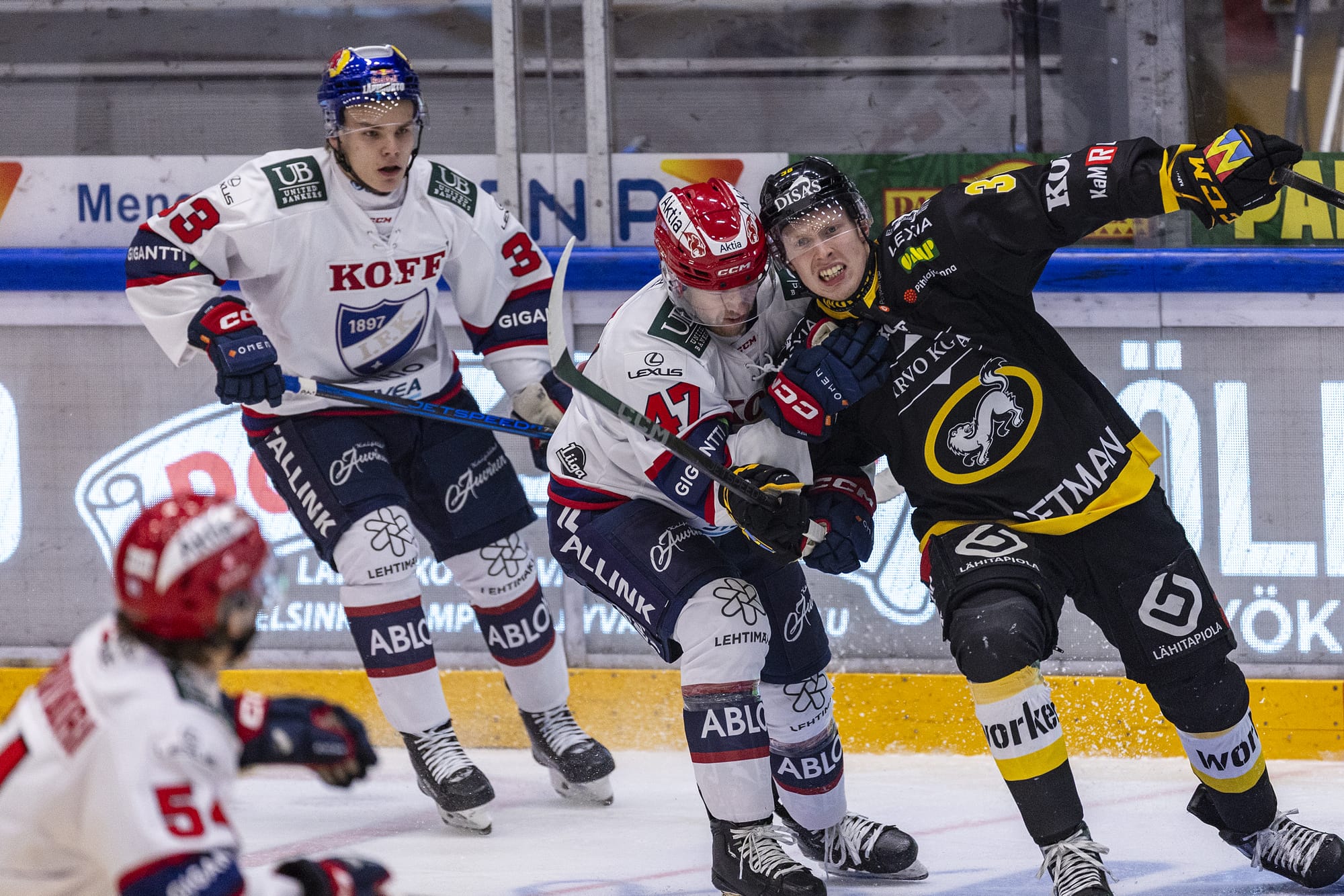 Aku Räty on tällä hetkellä Liigan paras kenttäpelaaja – Tulikuuma ...