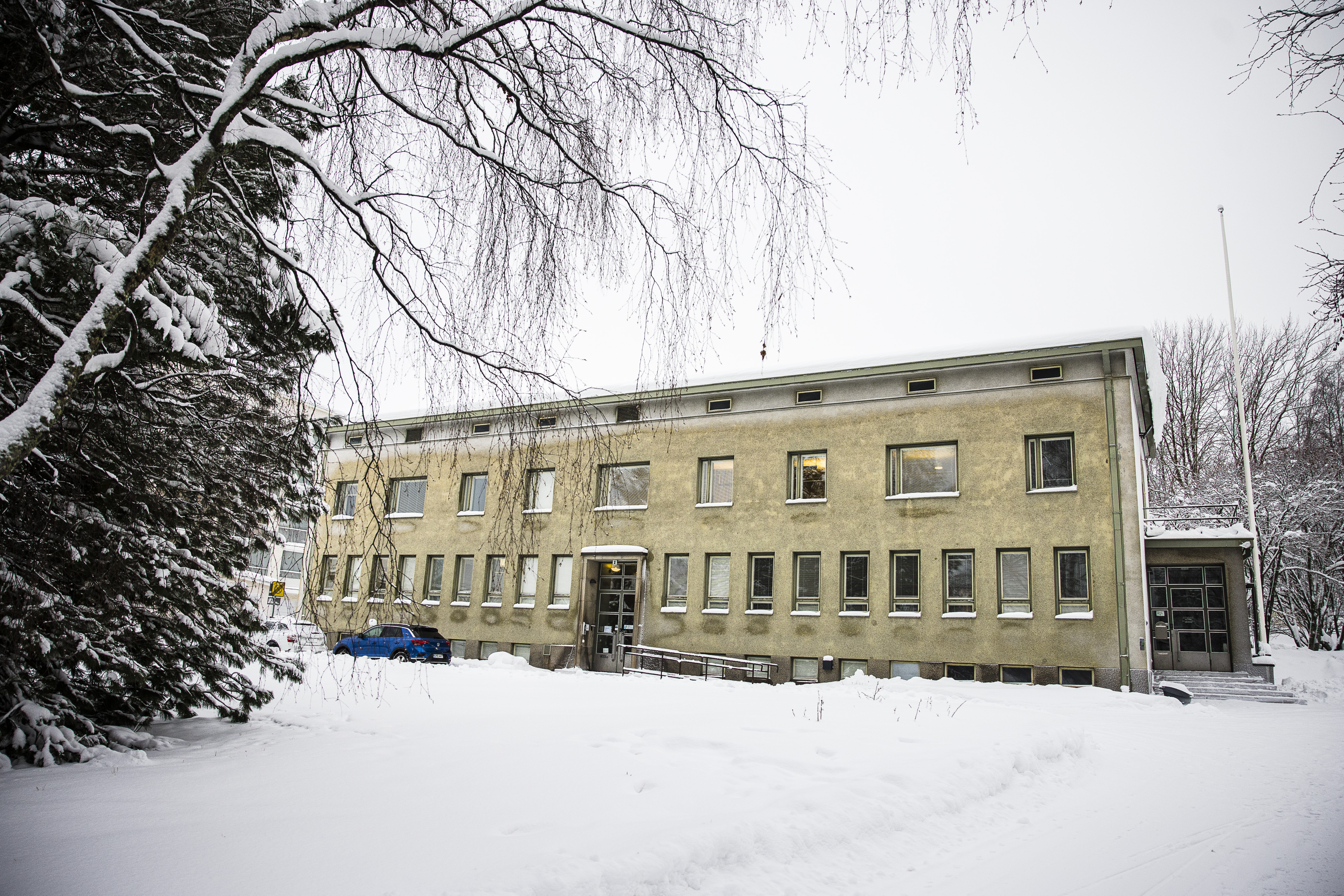 Kemijoen törmällä seisoo kivilinna, joka selvisi kahdesta sodasta ...