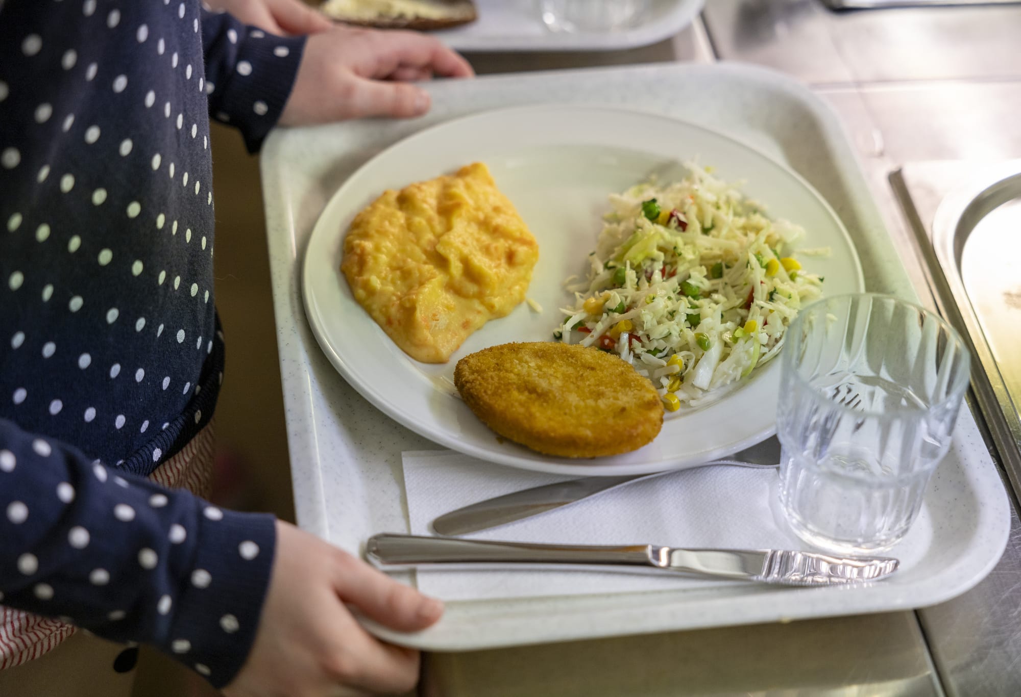 Oulun koululaisten toive toteutuu: Kinkkukiusaus ja kaalilaatikko ...