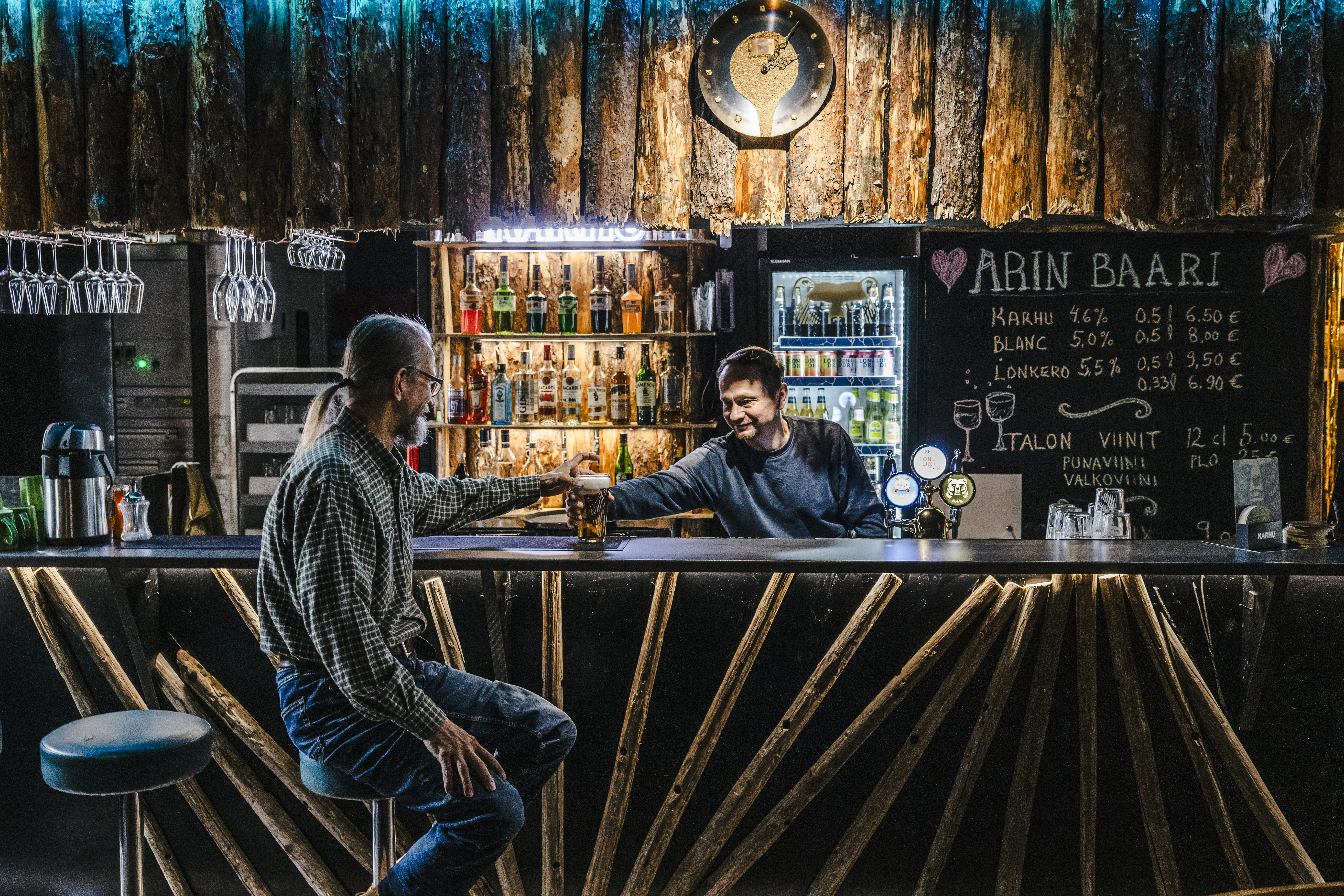 "Ajattelin, että kai nyt baaria pystyy pitämään" – Rovaniemellä on ...