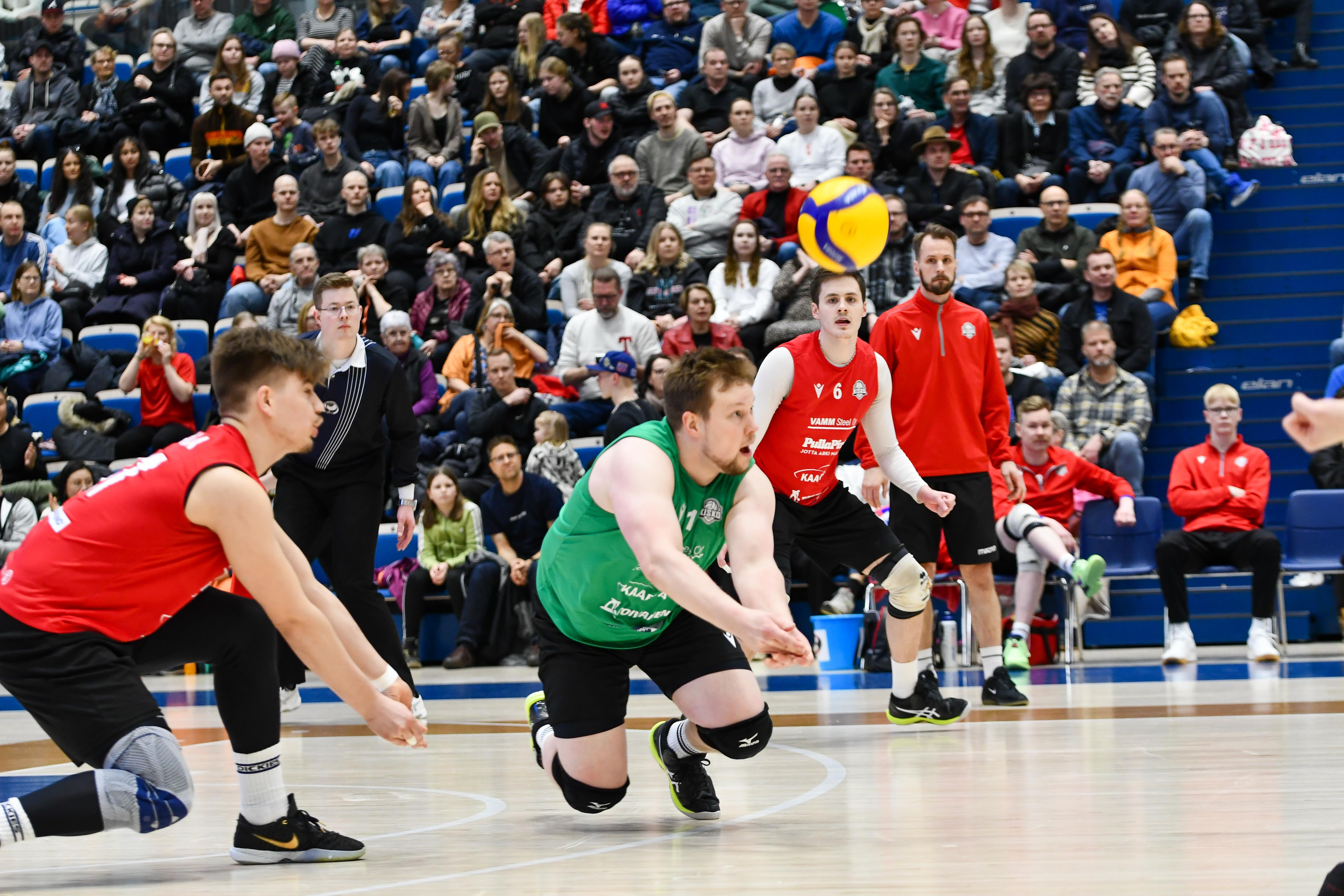 Oulun Kiskon 17 pelaajasta 12 on pelannut Napapiirin Palloketuissa ...