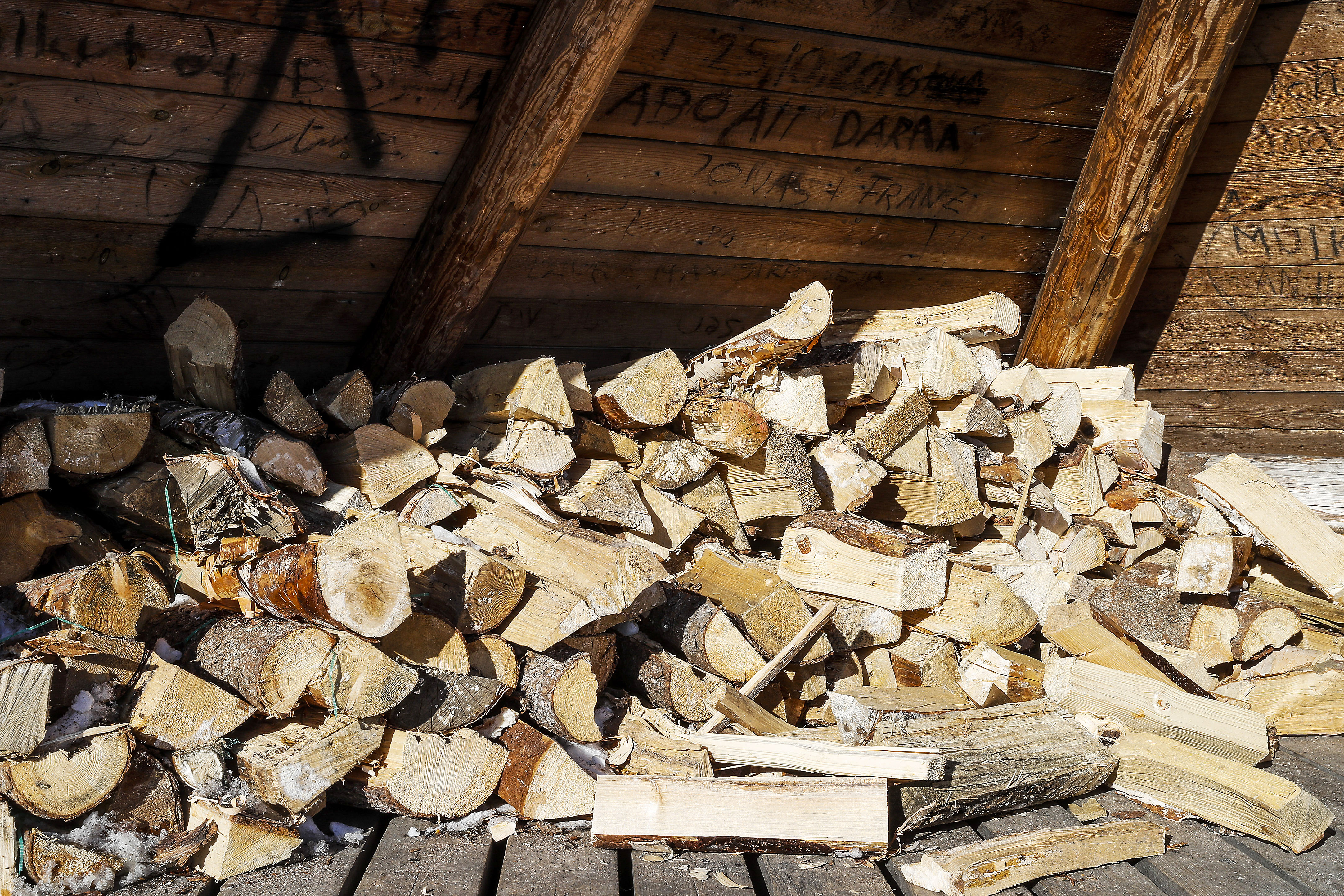 Poliisi kaipaa havaintoja Alakorkalon laavun paloon liittyen | Lapin Kansa