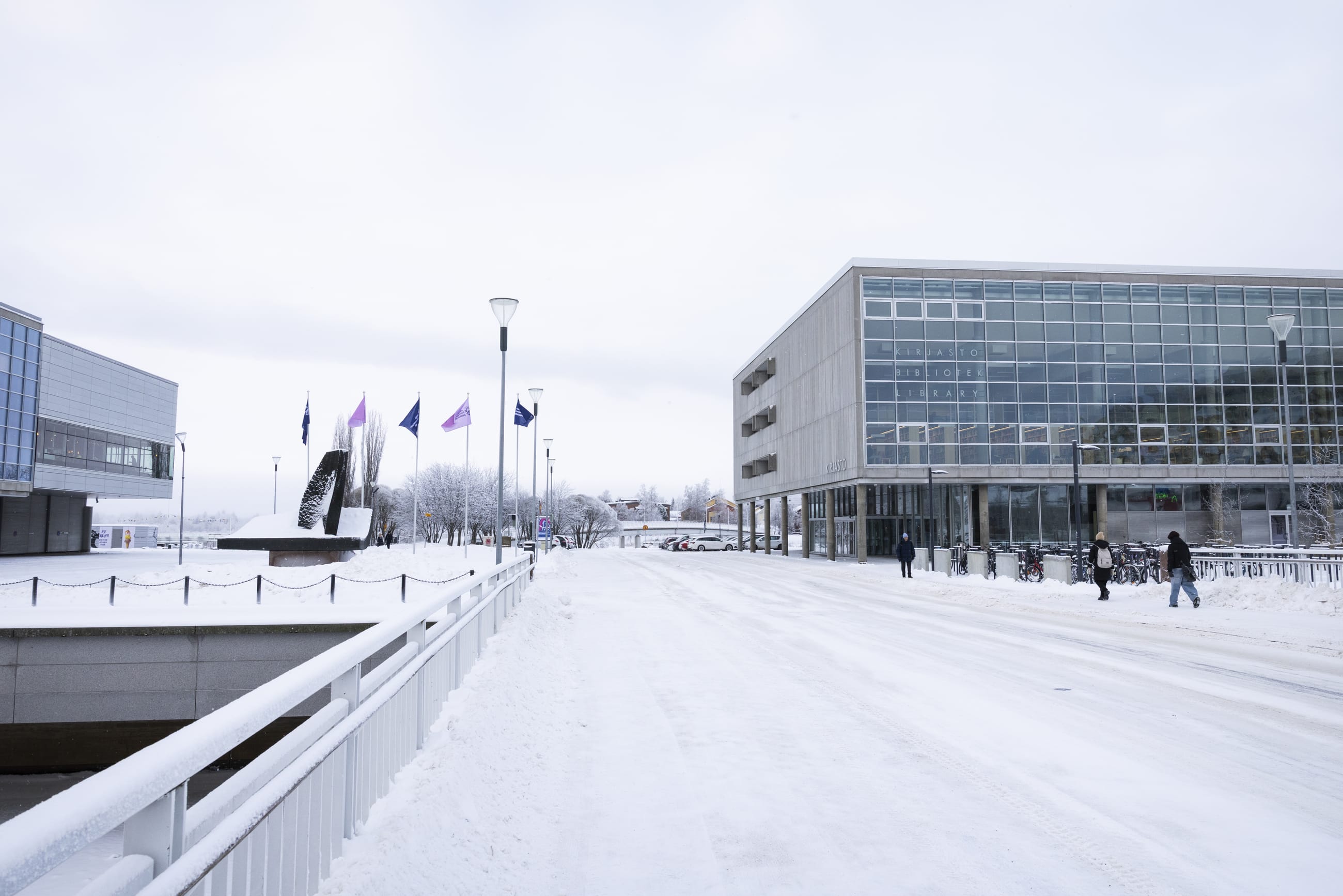 Kansanvalta toteutui tornihotellin kohdalla, mutta mielten kirvely ...