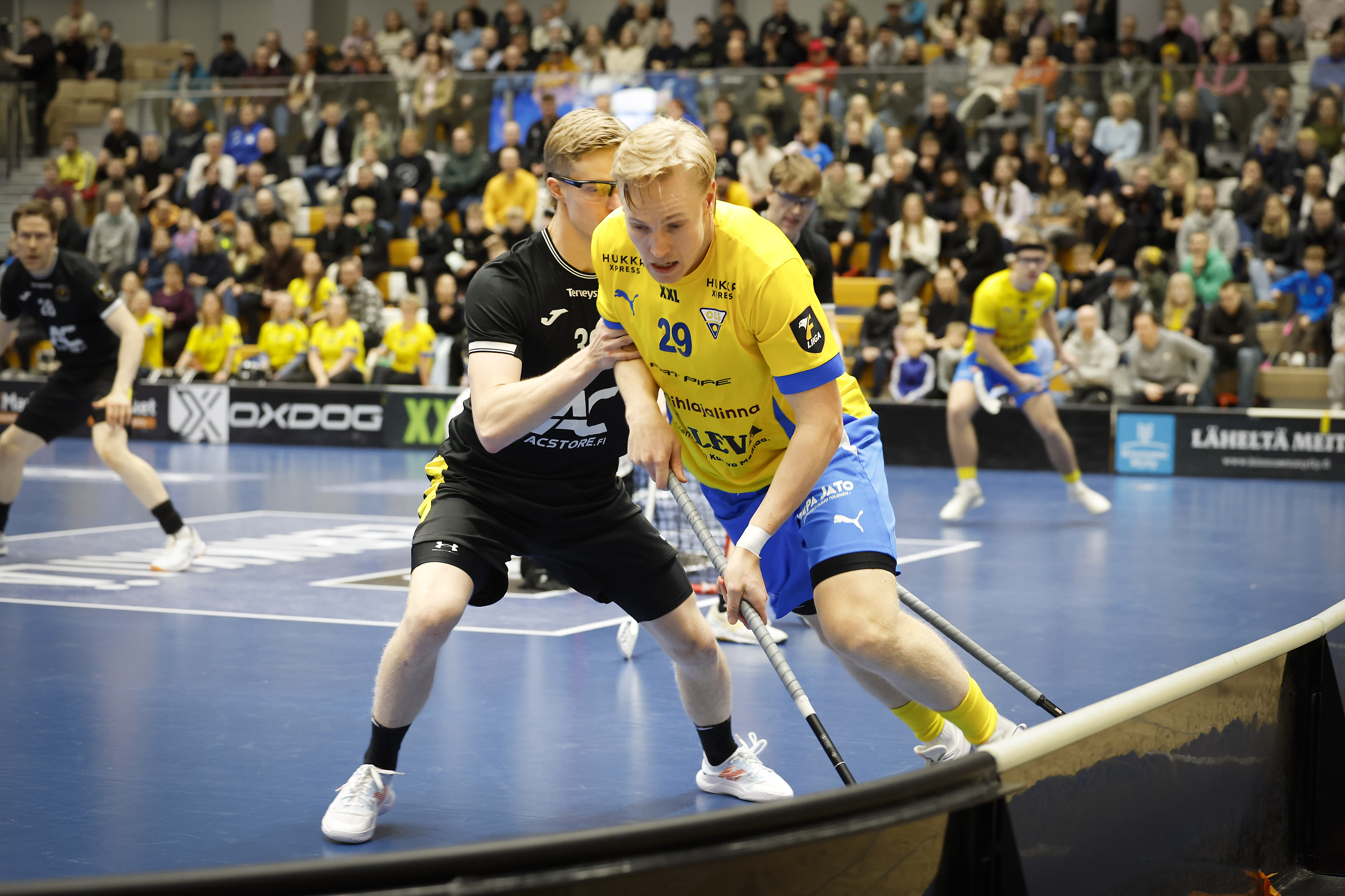 Sarjanousijat Eetu Tolonen ja Hawks kohtasivat toisensa – OLS-hyökkääjä ...