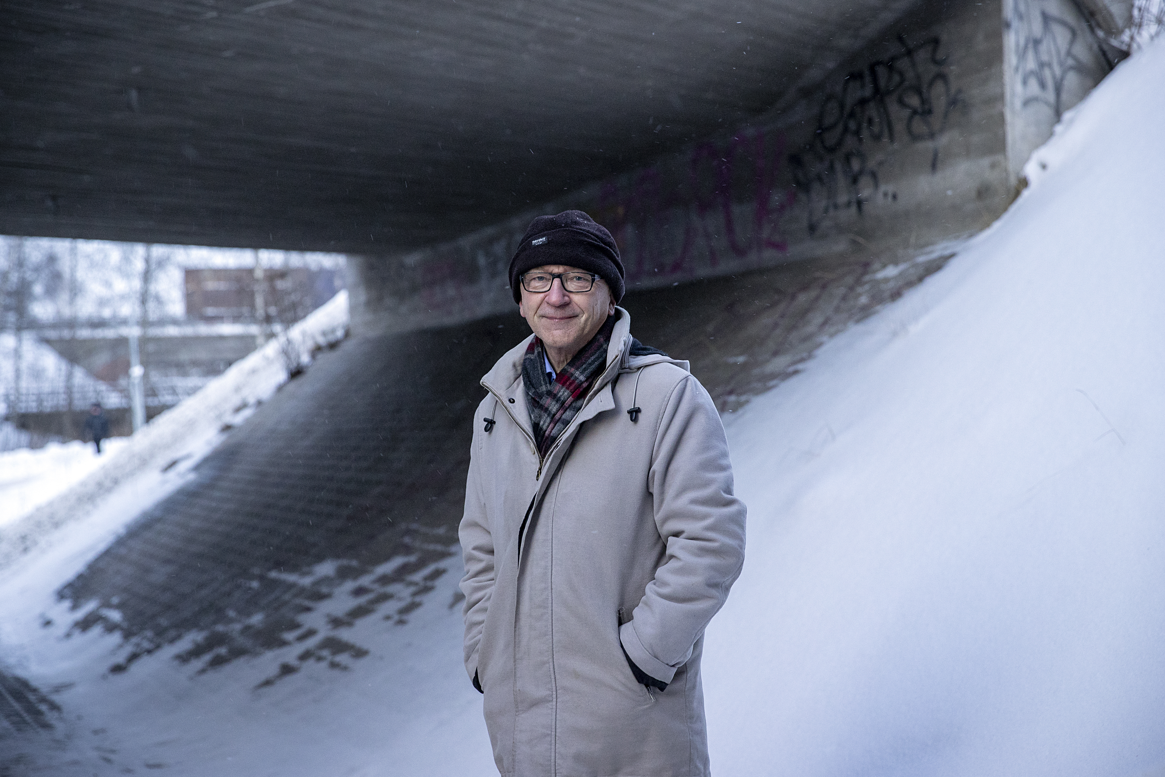 Oulun rauhanyhdistystä johtava Timo Aho vastaa hoitokokouskohuun ...