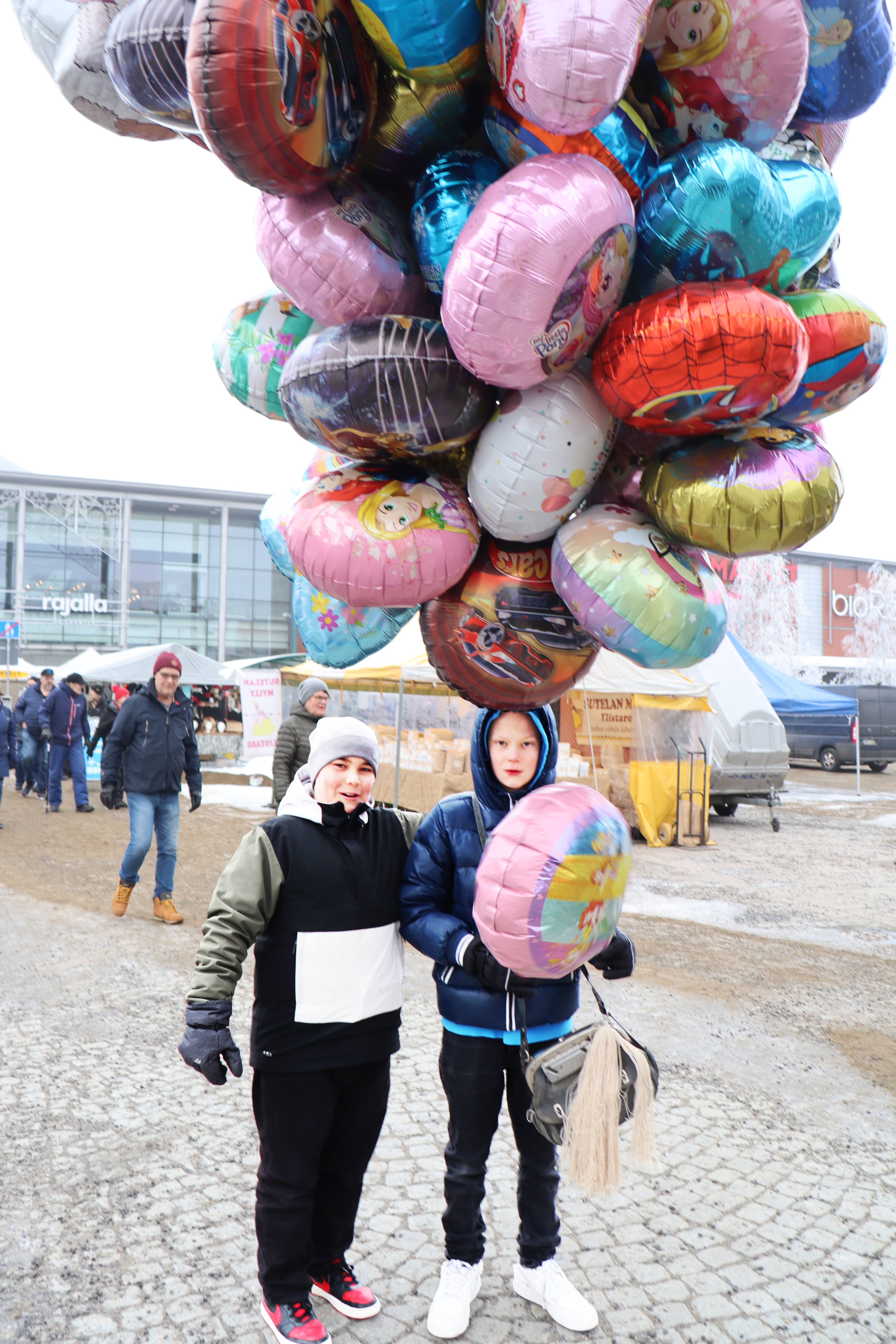 Tornion kevätmarkkinoilla riitti vilskettä, vilinää, herkkuja ja ...