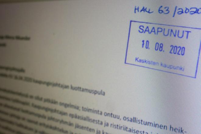 Jopa ruotsinkieli tikun nokassa – Nikander joutui vastaamaan lukuisiin ...