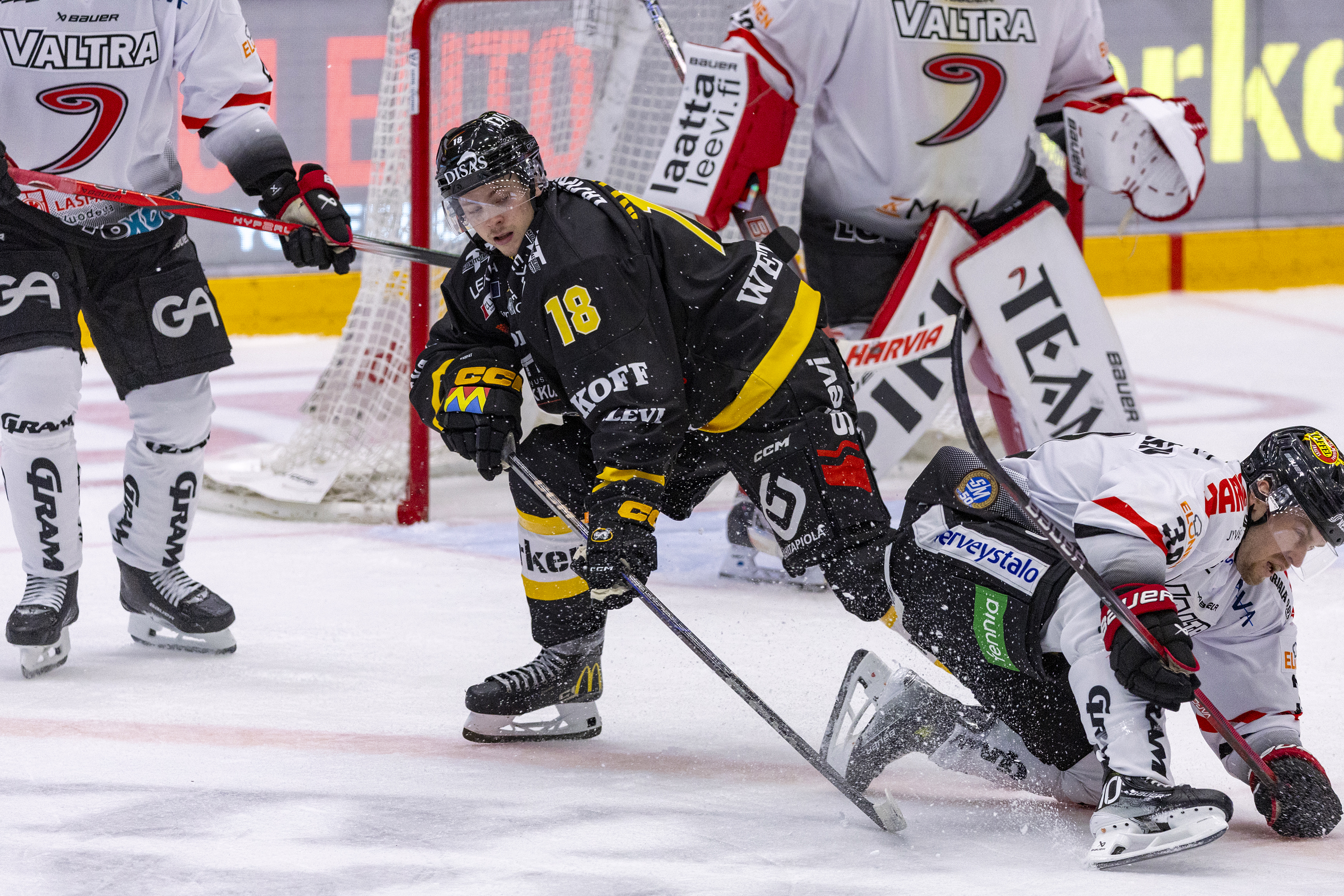 Tunnollinen Aleksi Antti-Roiko kerää arvostusta Kärppien pukuhuoneessa ...