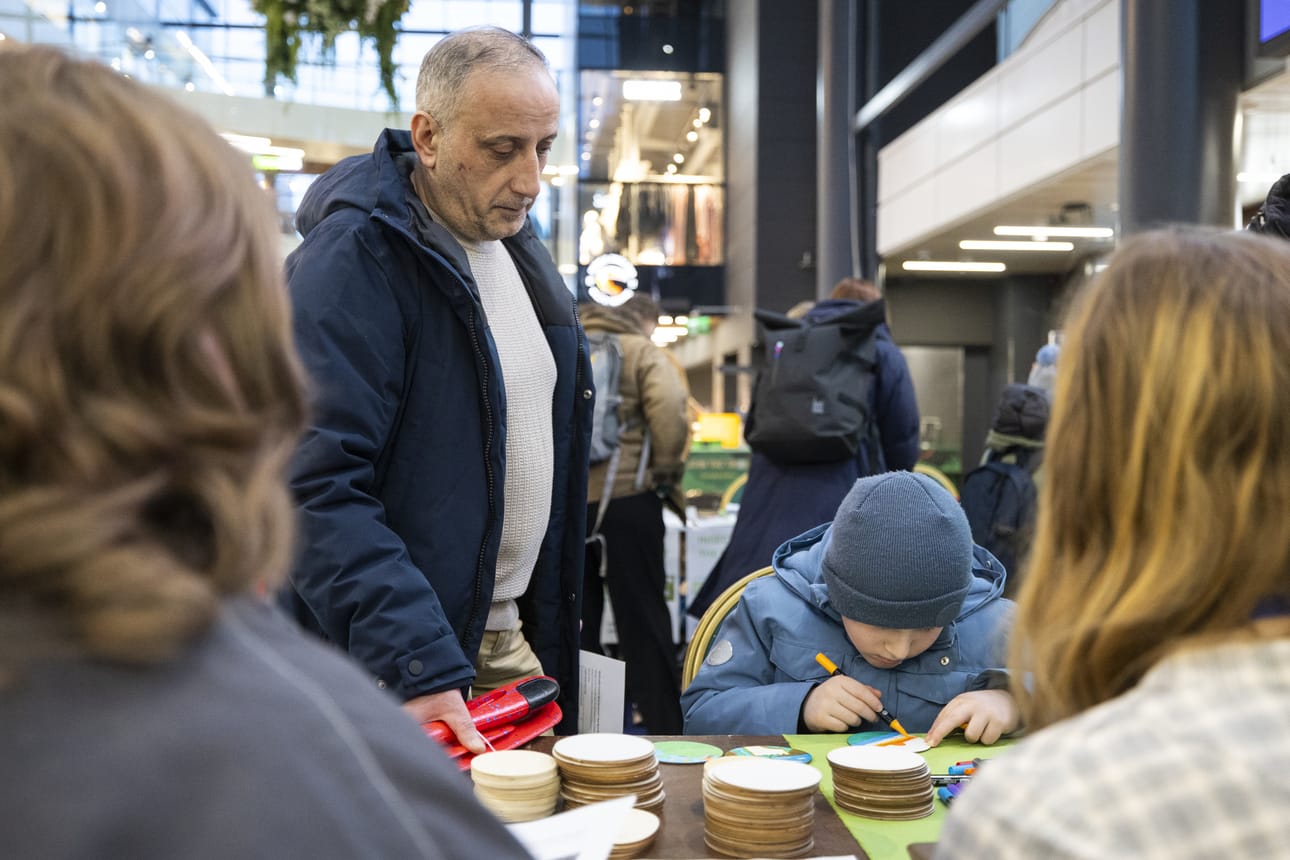 Kerää kakkaa, kuvaa tuhoja tai raportoi roinaa – Näin Valkeassa kuka ...