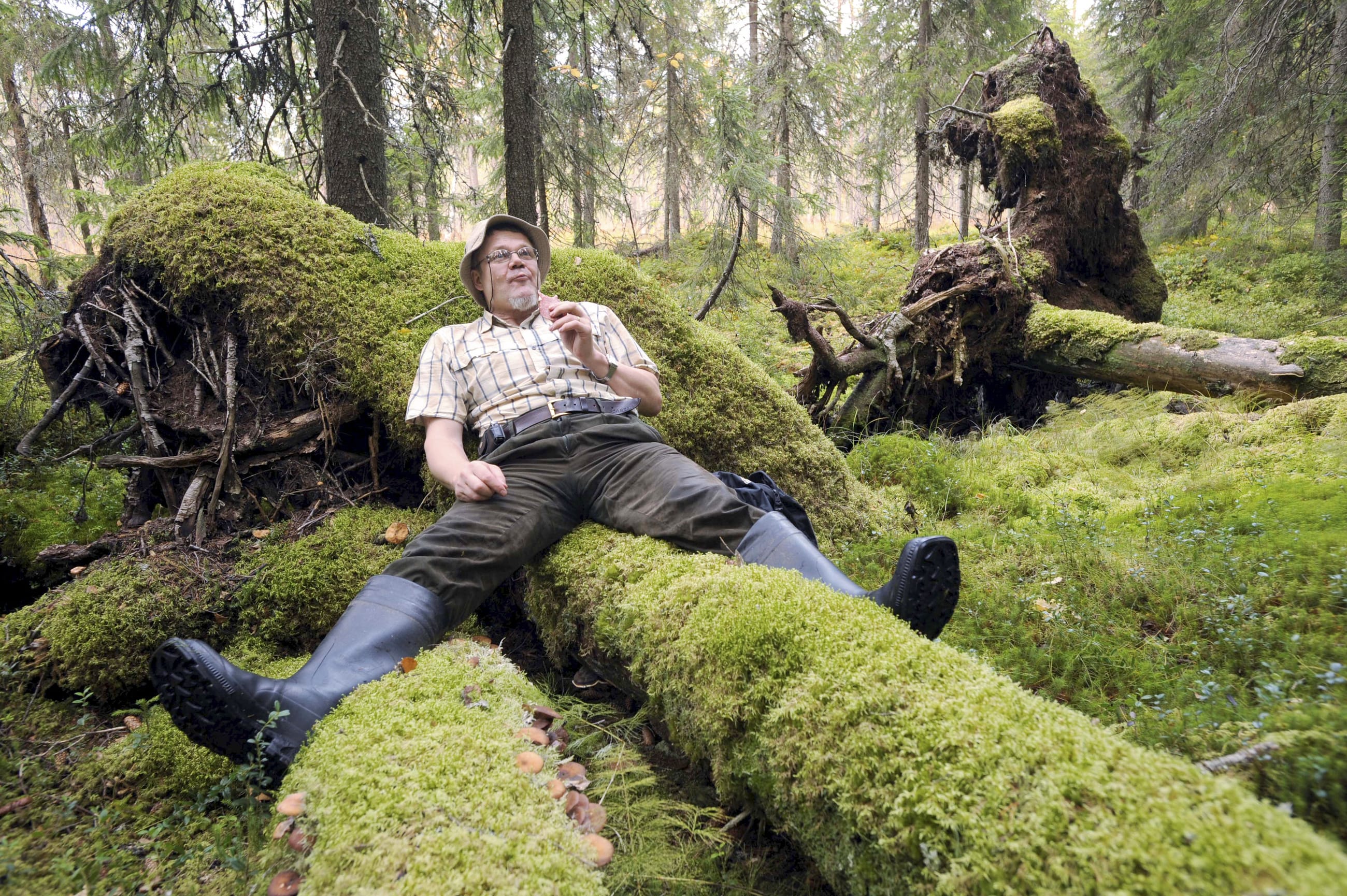 Lassi Rautiainen jälleen Nature Photon taiteelliseksi johtajaksi ...