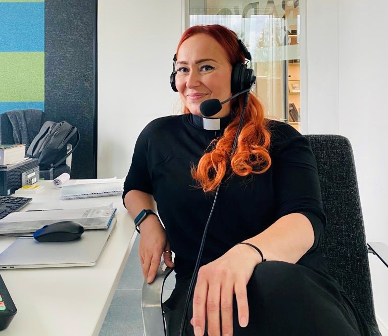 Pappi Salla Autere: Työni tasa-arvon puolesta on tehnyt hallaa uralleni ...