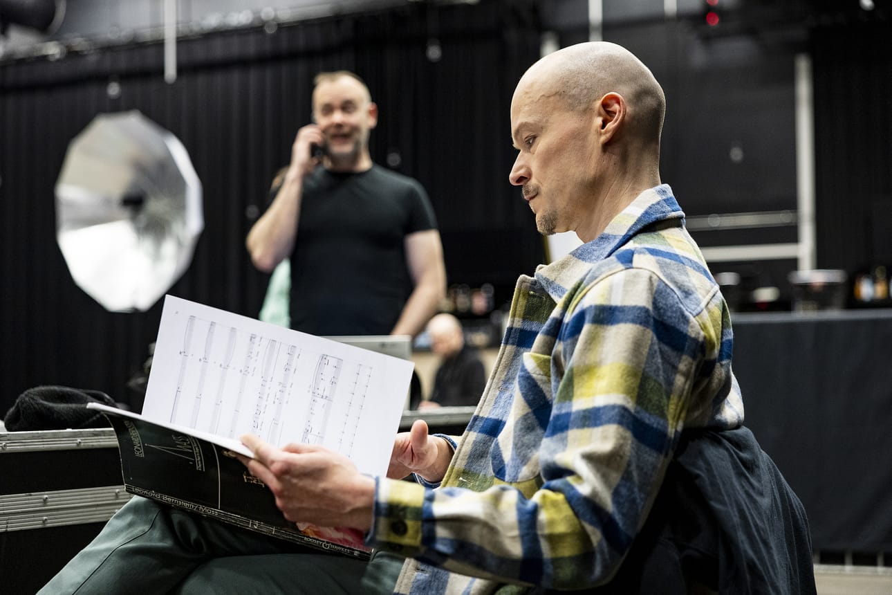 Jukka-Pekka Peltoniemi kokoaa Ouluhalliin jättimäistä teosta – Lavalle ...
