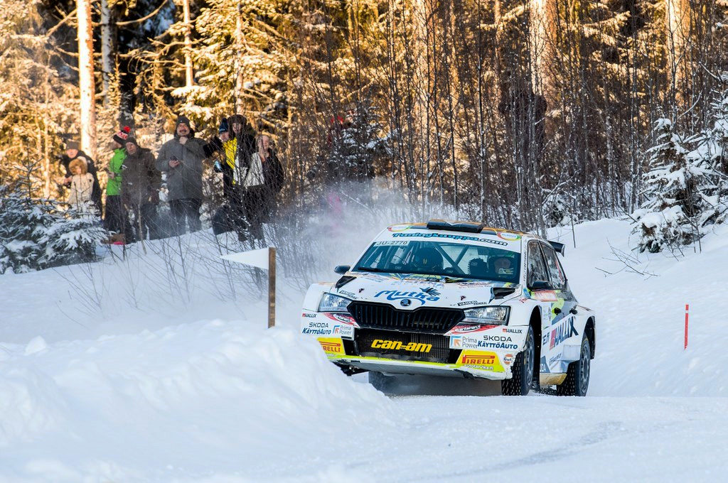 Varma ajo piti alavutelaisen rallisarjan pistejohdossa | Viiskunta
